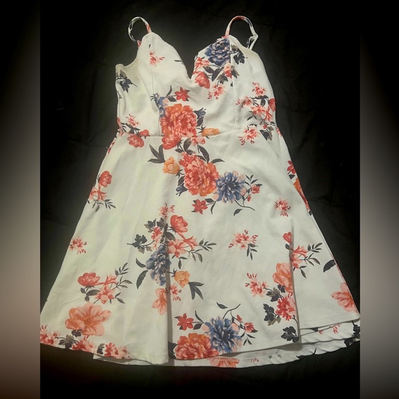 No Boundaries | Dresses | Nobo Womens White Floral Notch Bust Mini ...